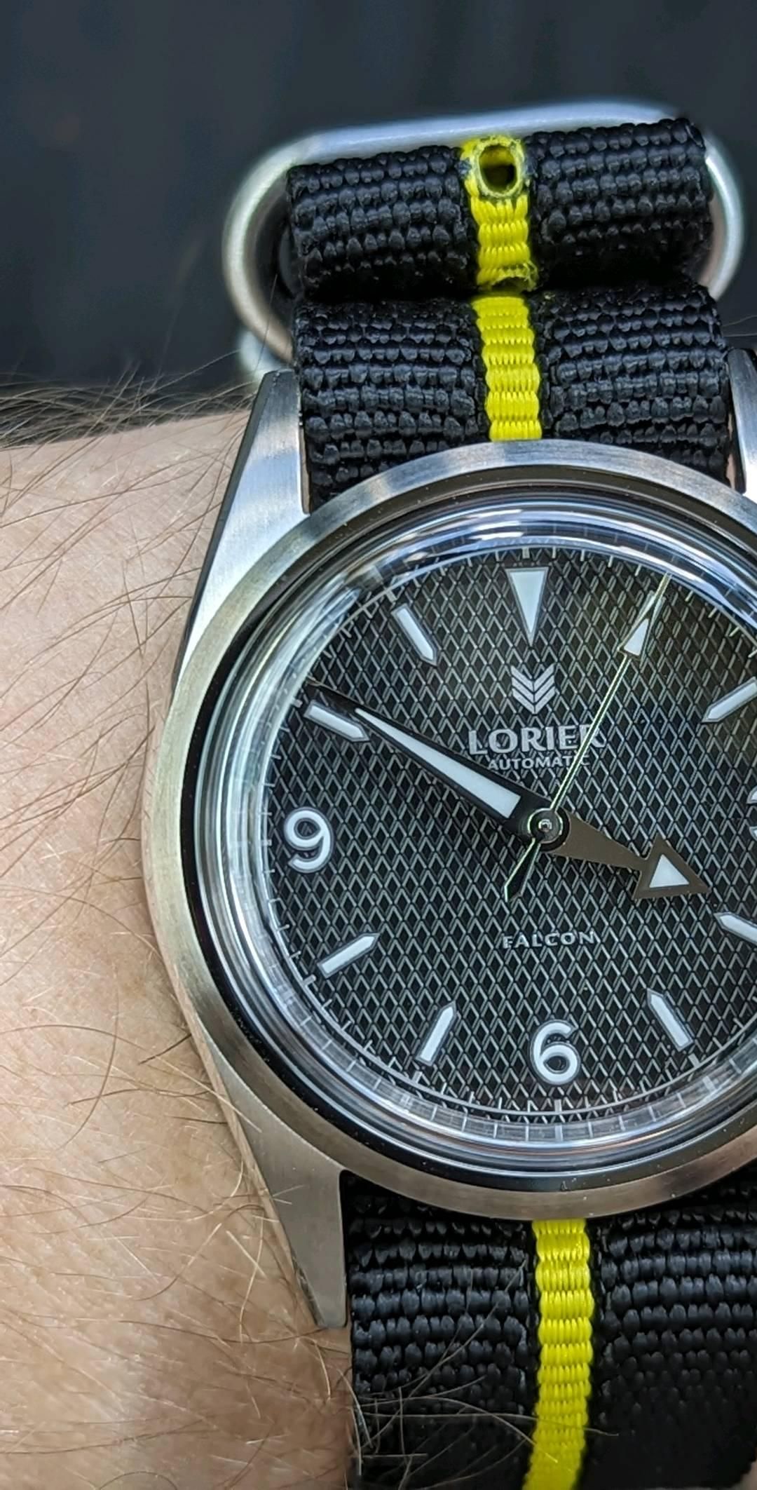 What would be a great unisex 'explorer style' watch? | WatchCrunch