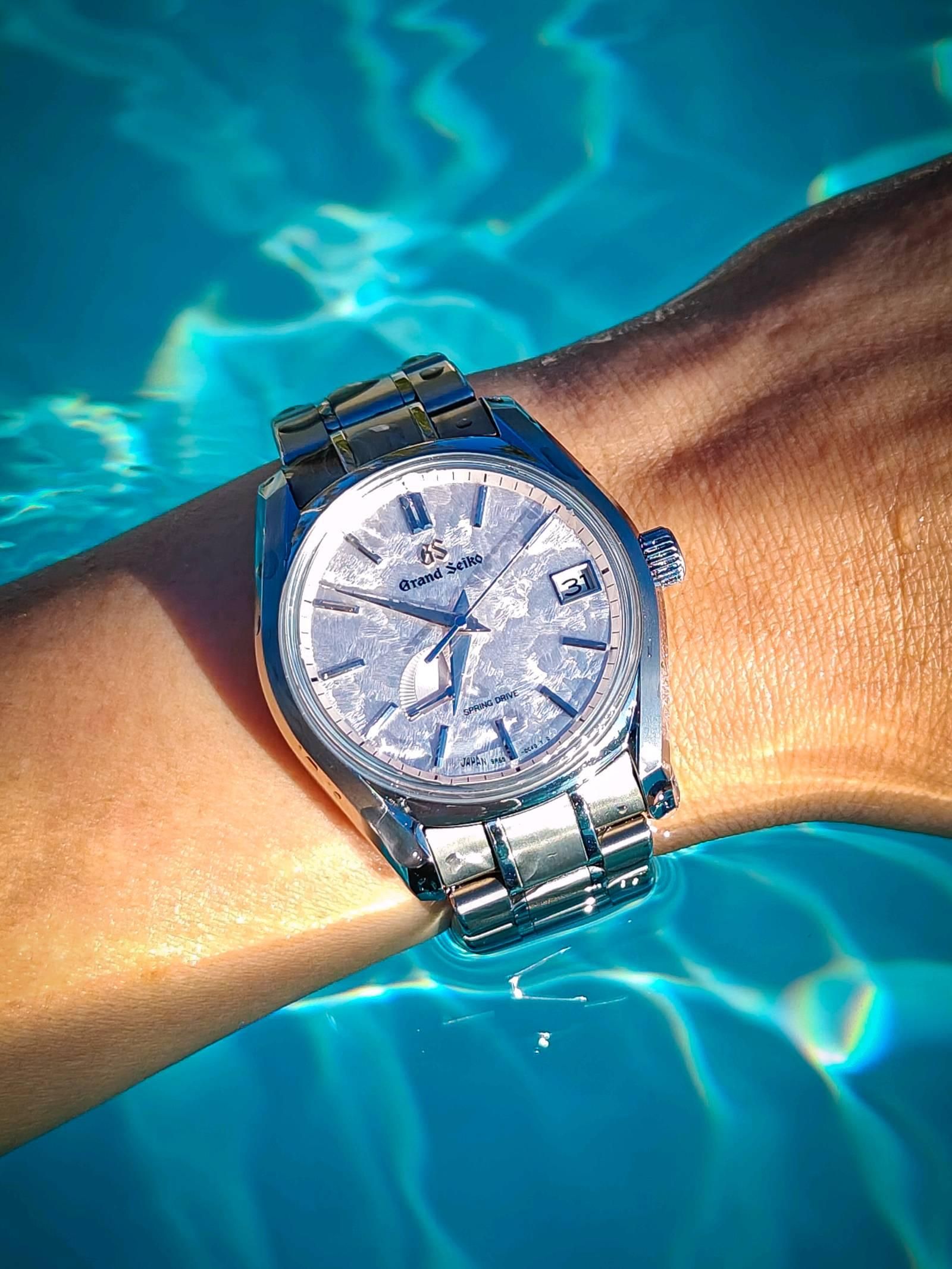 Swimming with the GS SBGA413 🌸 | WatchCrunch