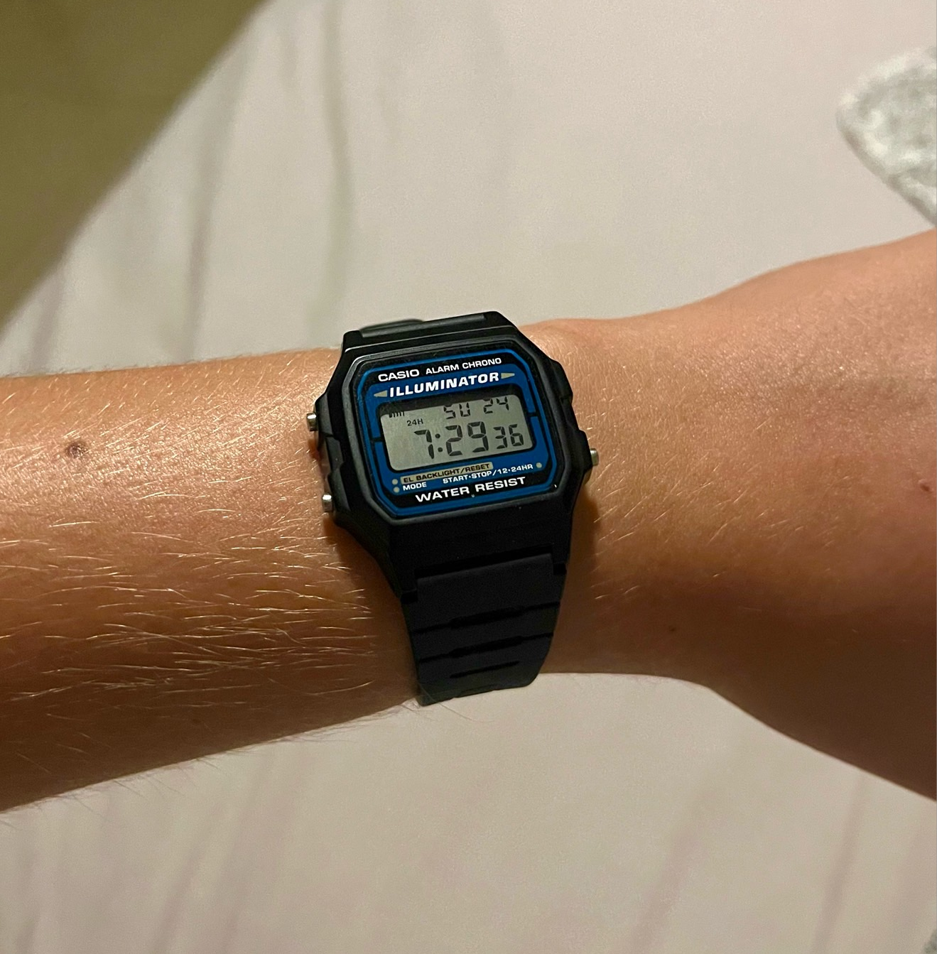 Casio F-105W | WatchCrunch