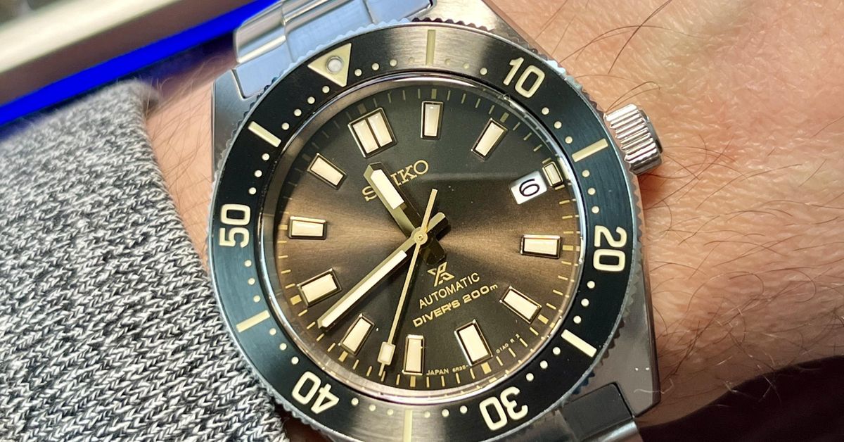 Seiko SPB147 | WatchCrunch