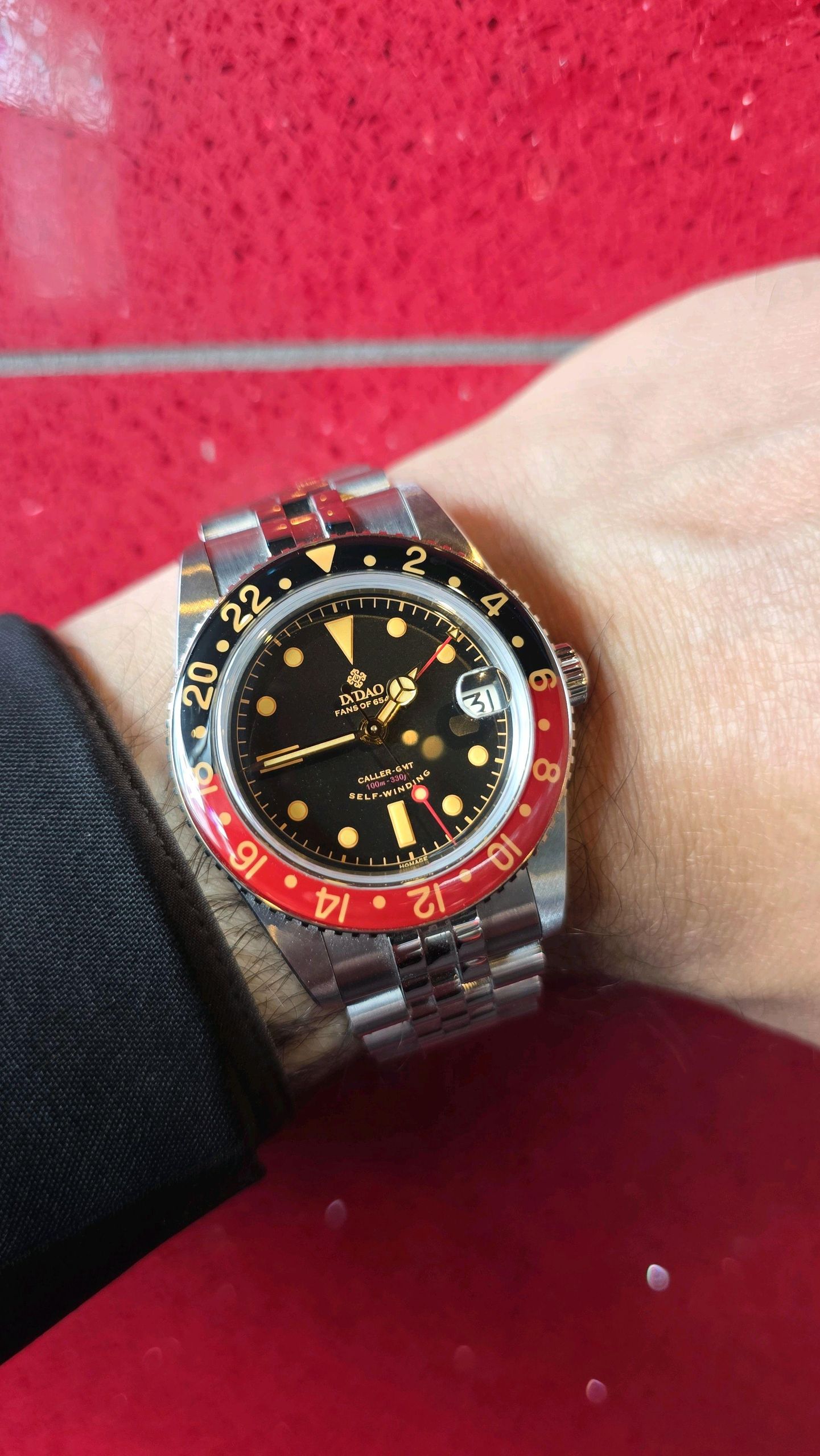 Ixdao - A Snob Proof Homage | WatchCrunch