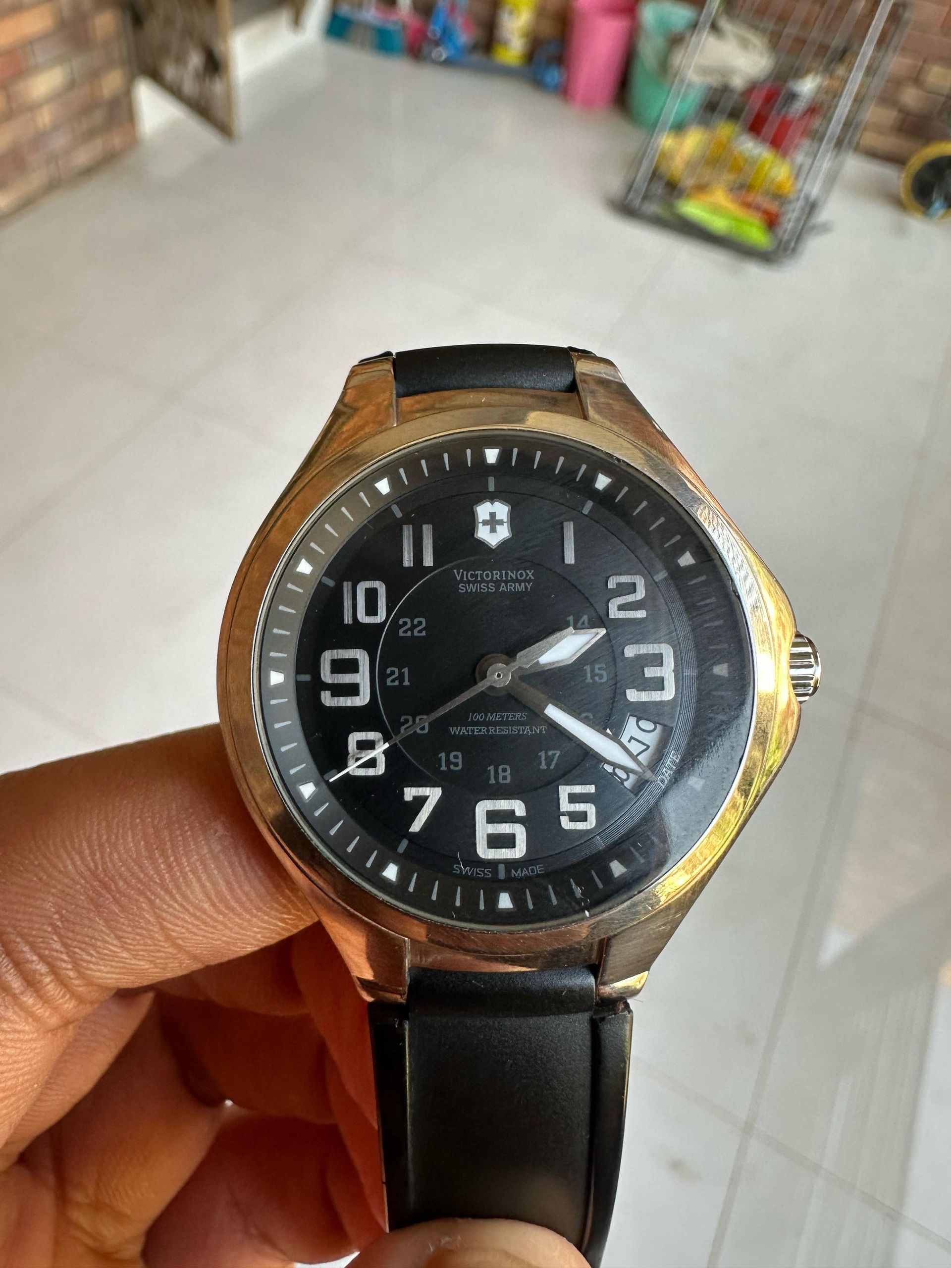 Victorinox Swiss Army Base Camp | WatchCrunch