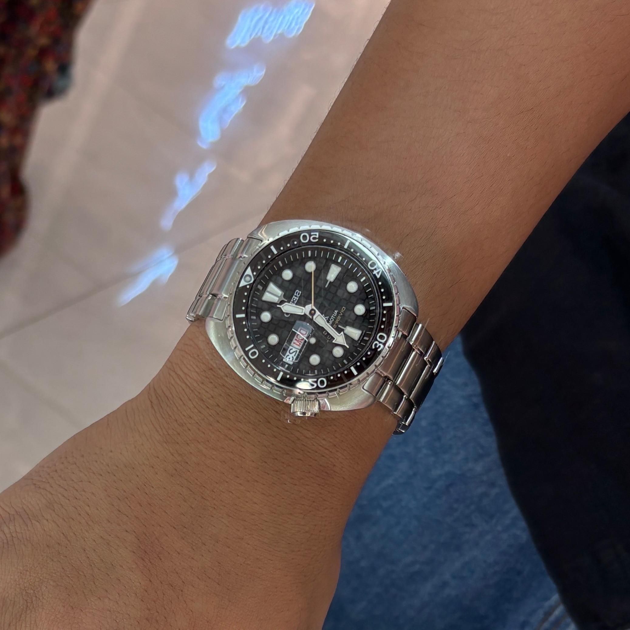 How Big Is Your Wrist? Let’s Compare! | WatchCrunch