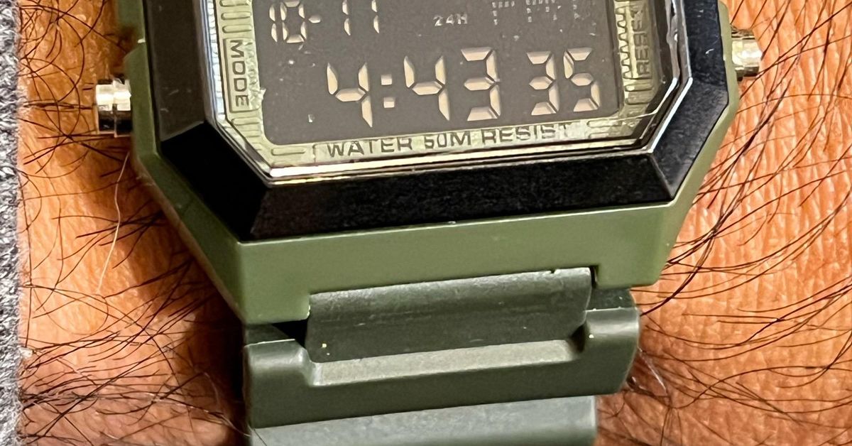 Sanda 6216 digital square | WatchCrunch