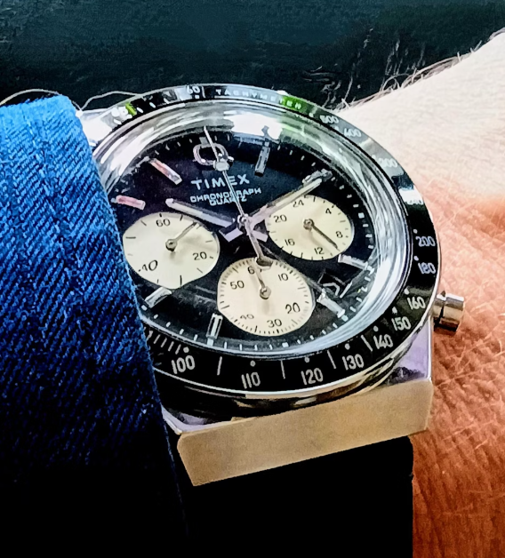 Timex Q Reverse Panda Chronograph | WatchCrunch