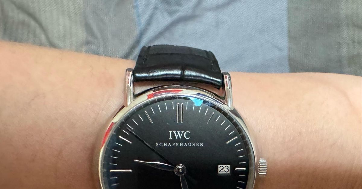 Portofino Black | WatchCrunch