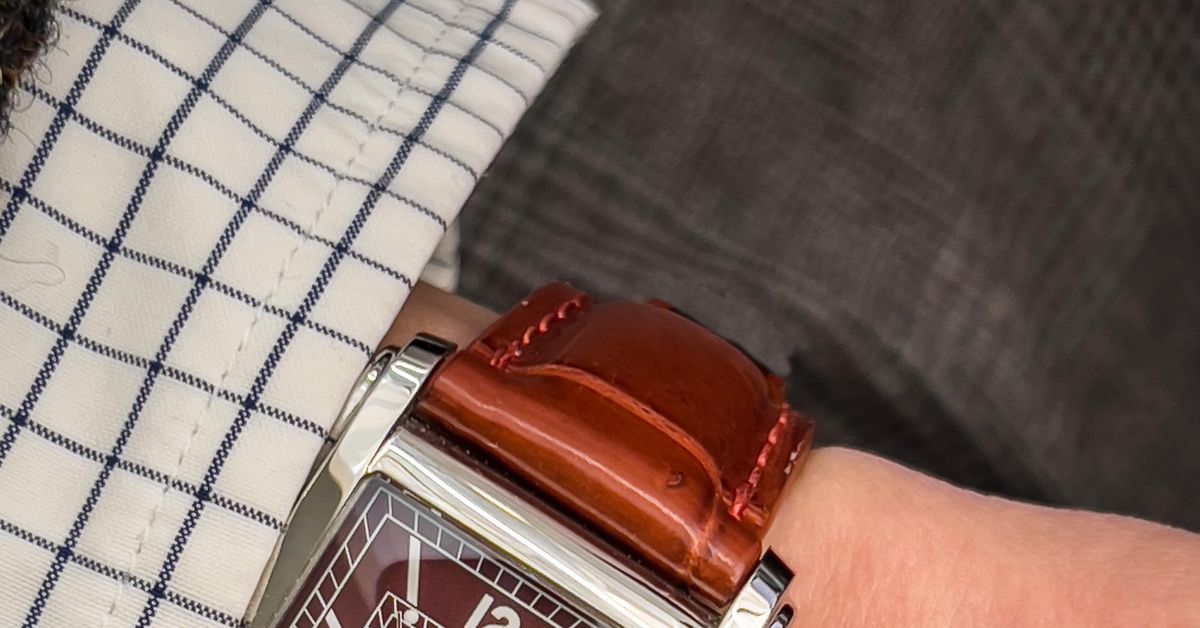 Rectangular Love | WatchCrunch