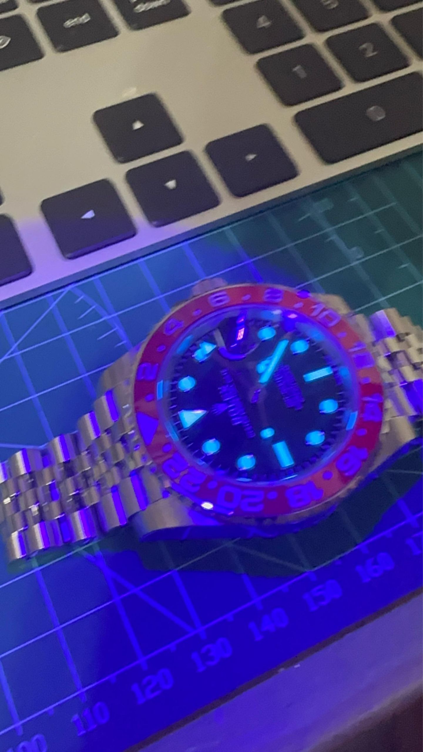 Rolex Pepsi in UV Light | WatchCrunch