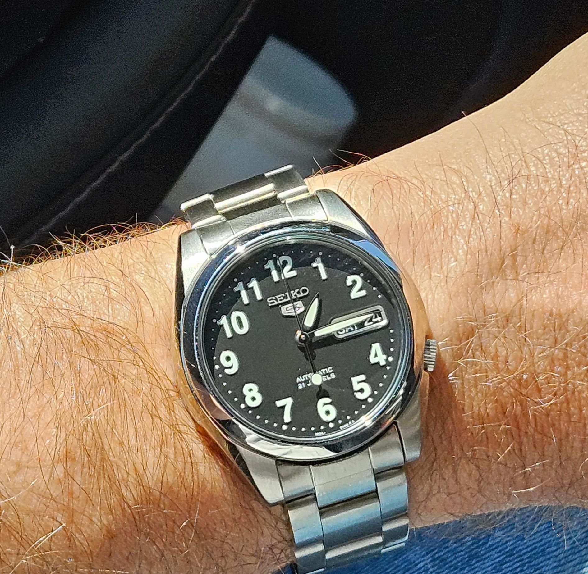 Seiko SNK381 | WatchCrunch