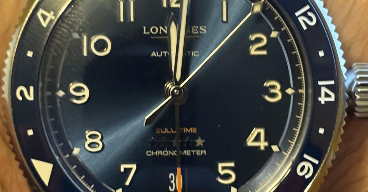 Longines Zulu Time 39mm GMT hand misaligned/slightly behind | WatchCrunch
