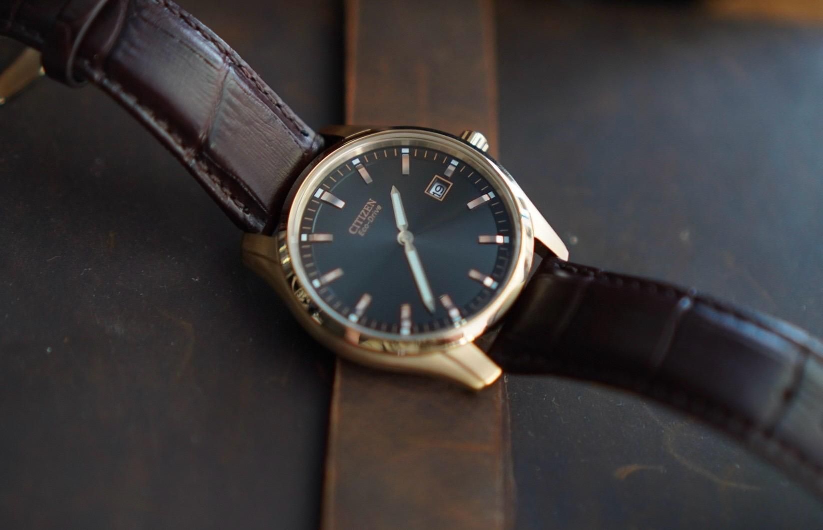 What is the point of the second hand? | WatchCrunch