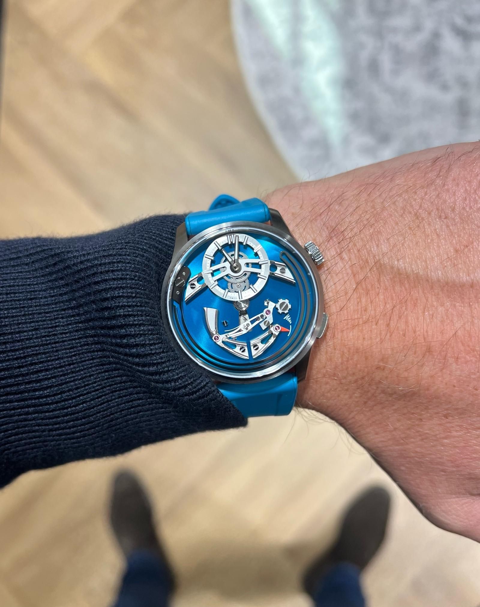 Bel Canto in Dragonfly Blue - Showroom Exclusive | WatchCrunch