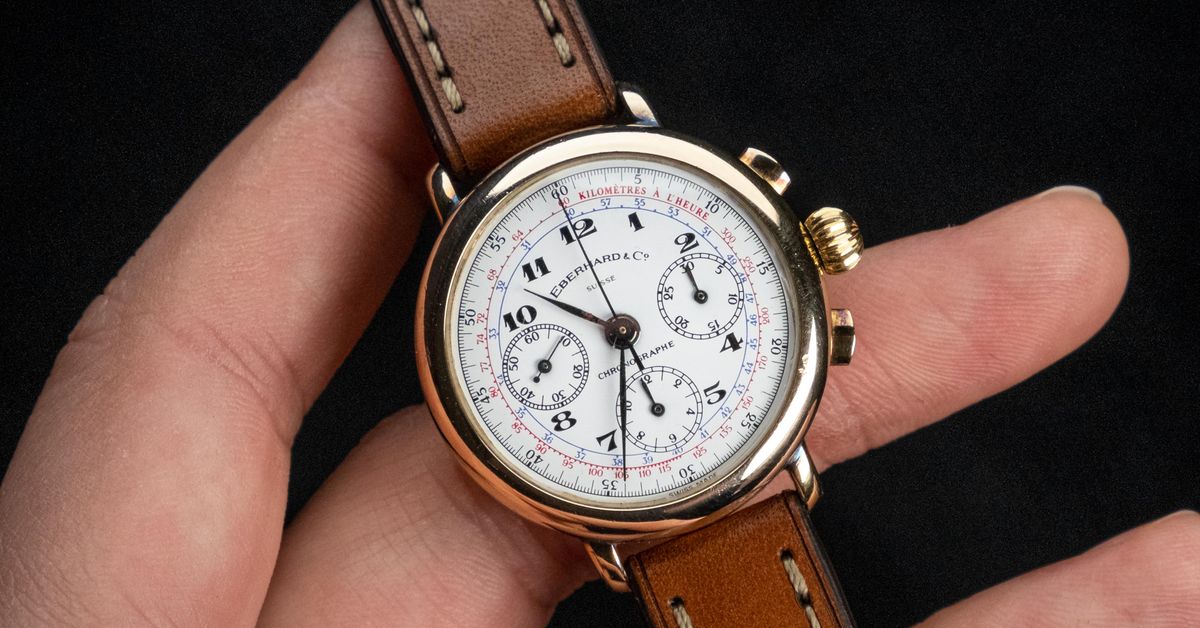 Eberhard 36008 Chronographe Suisse | WatchCrunch