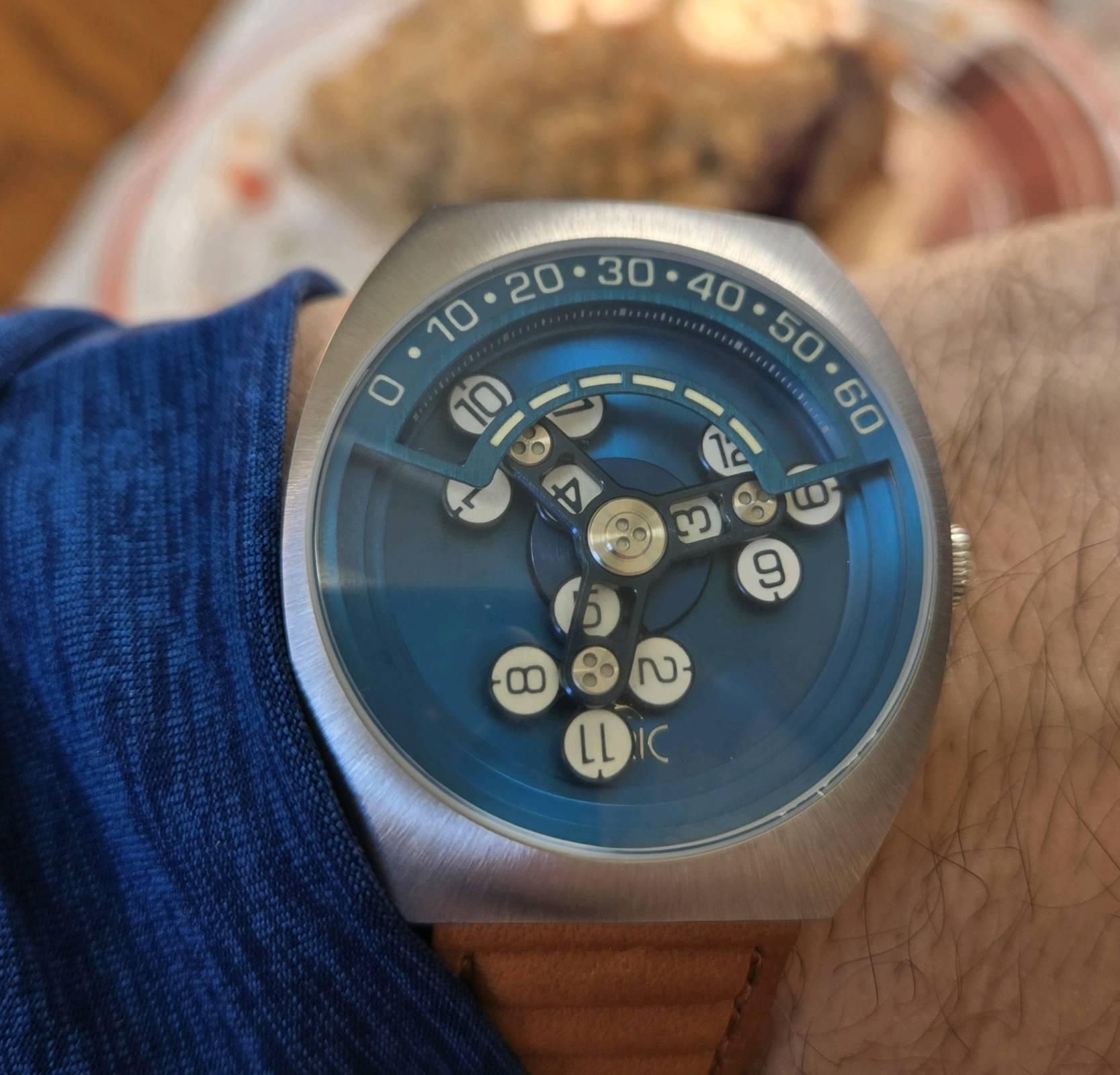 Xeric TImeline Double Retrograde | WatchCrunch