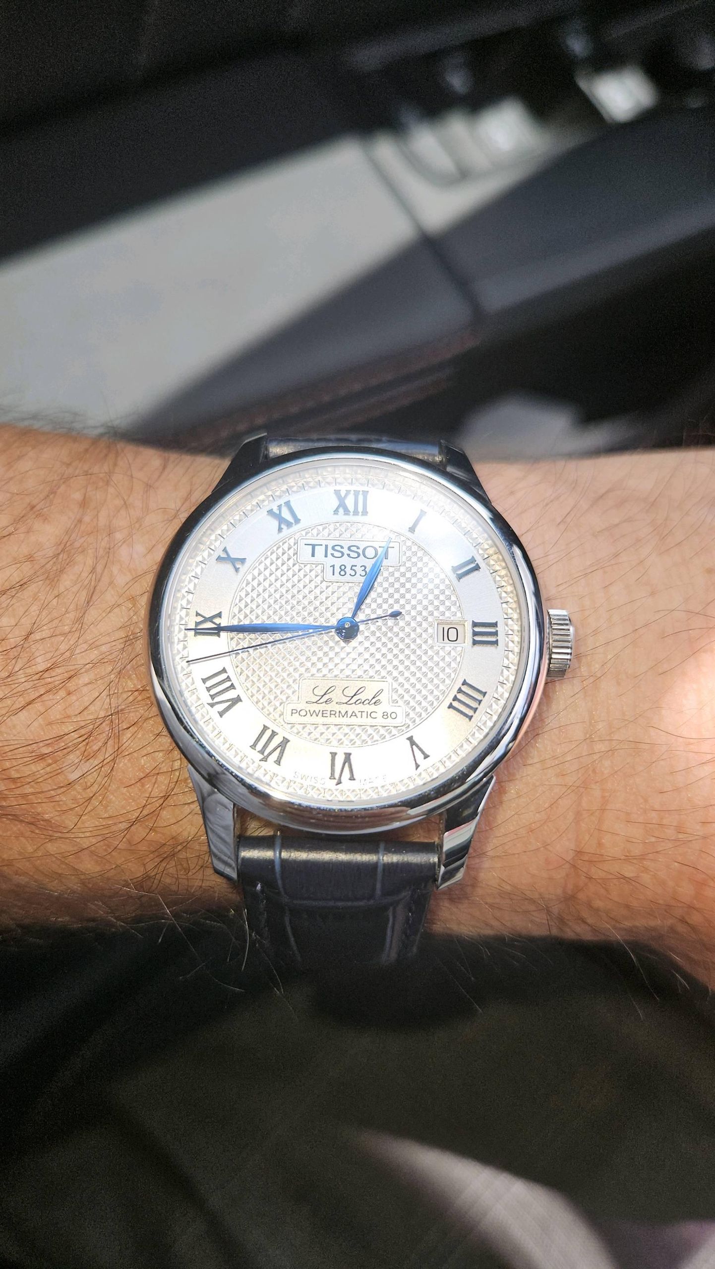 Le locle 20th Aniv. Blue hands | WatchCrunch