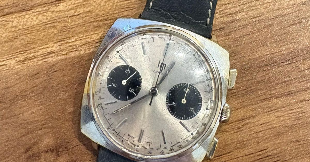 Vintage Lip Genève Chronograph – Valjoux 7730 Movement | WatchCrunch