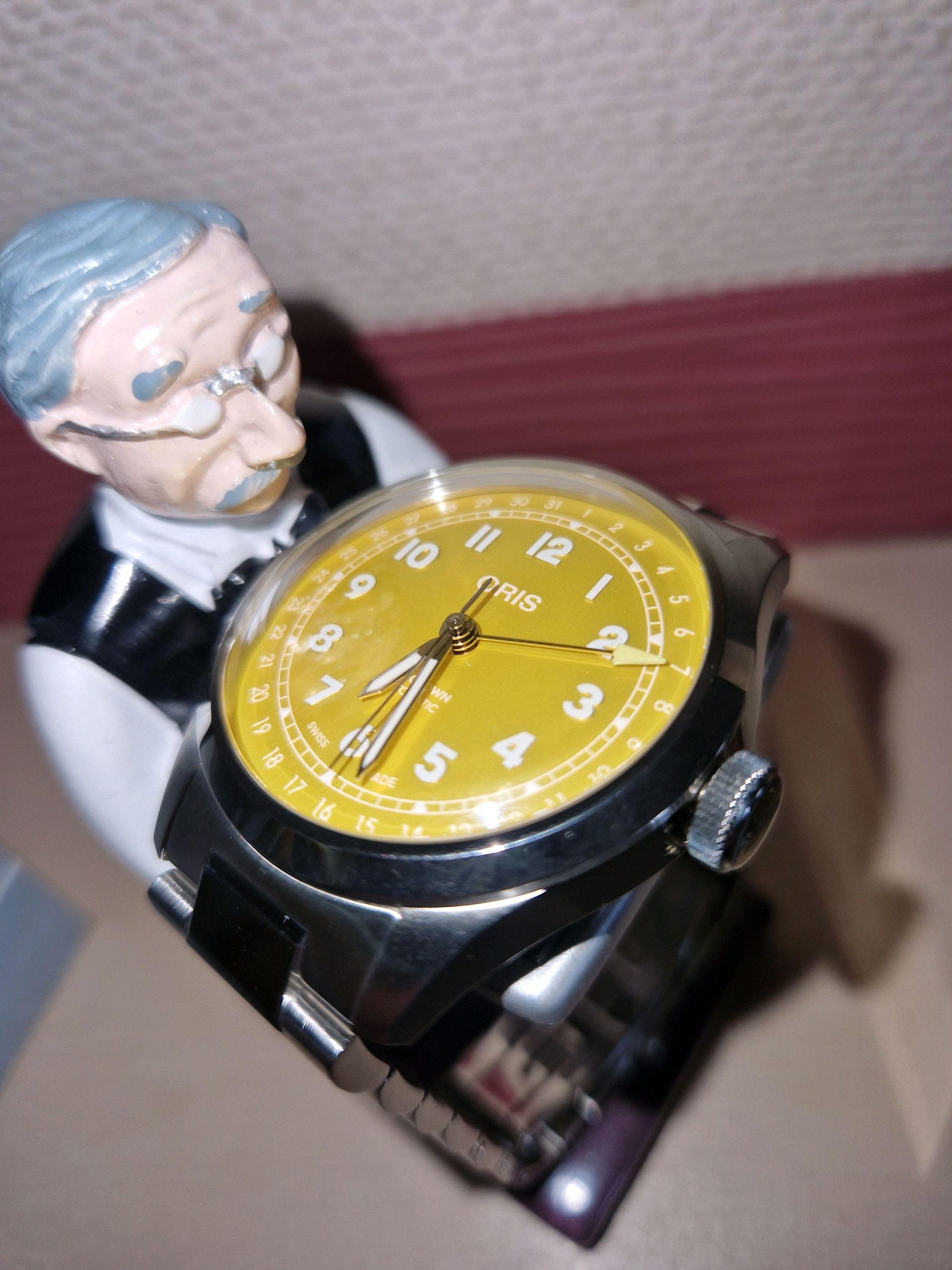Oris Big Crown Pointer Date | WatchCrunch
