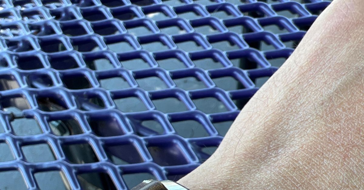 C63 Sealander Oxygen Blue by Christopher Ward | WatchCrunch