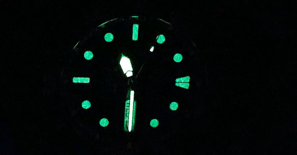 Casio MRW-230H-1E2VEF Lume Shots | WatchCrunch