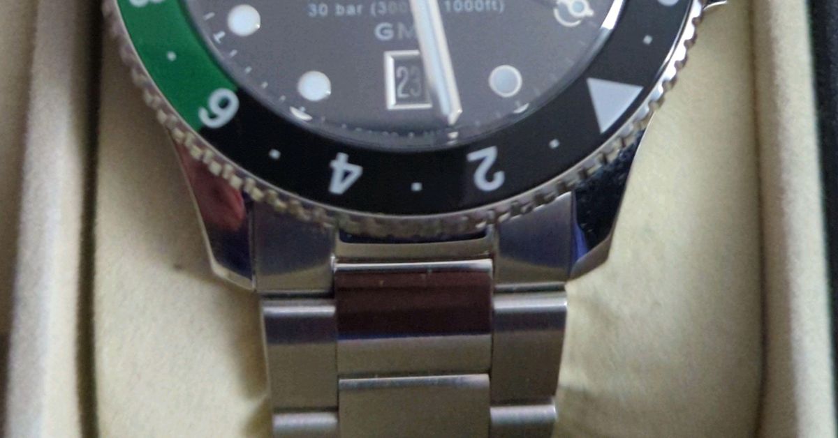 Tissot GMT | WatchCrunch