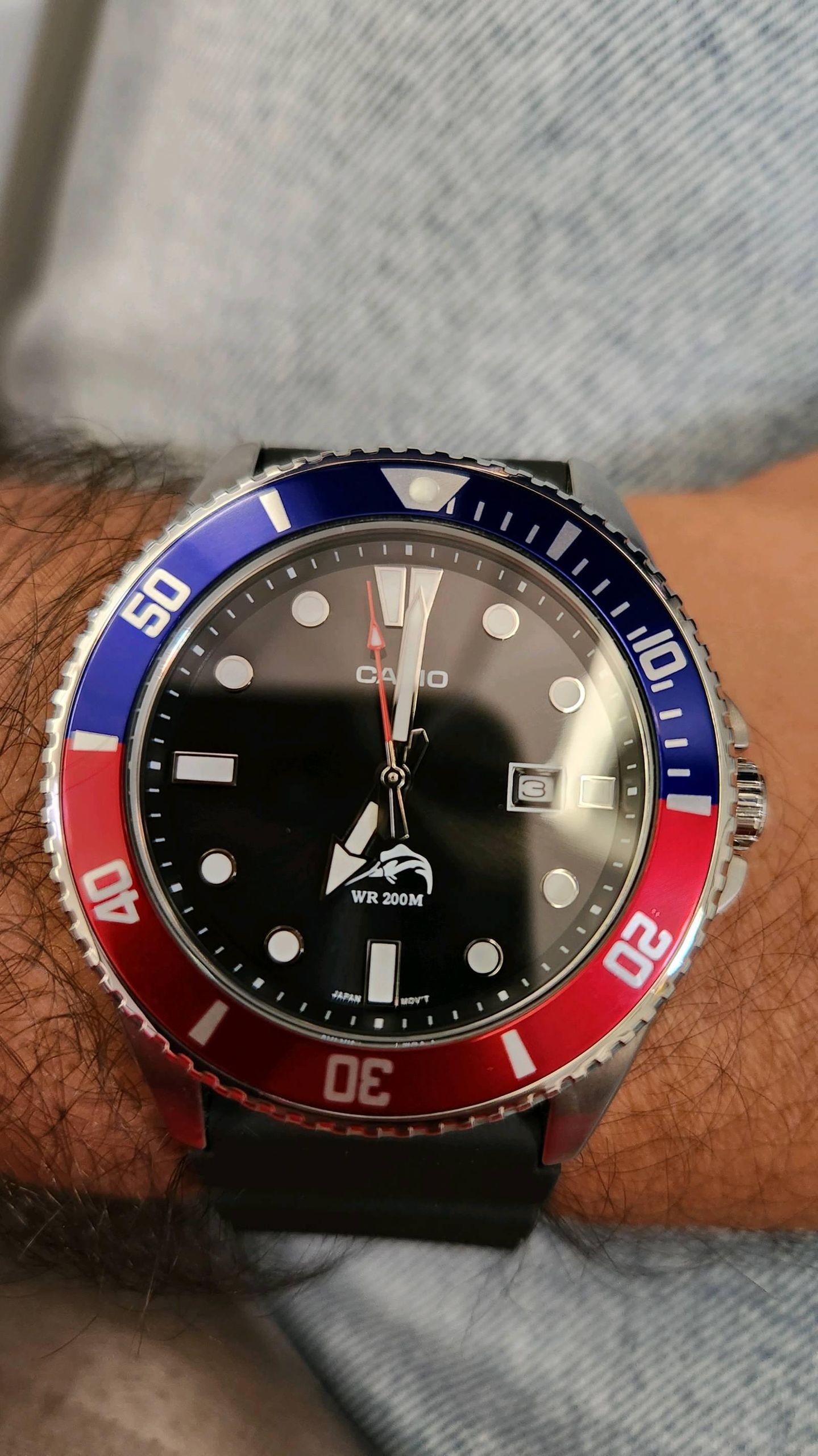 Casio Duro MDV106 PEPSI | WatchCrunch