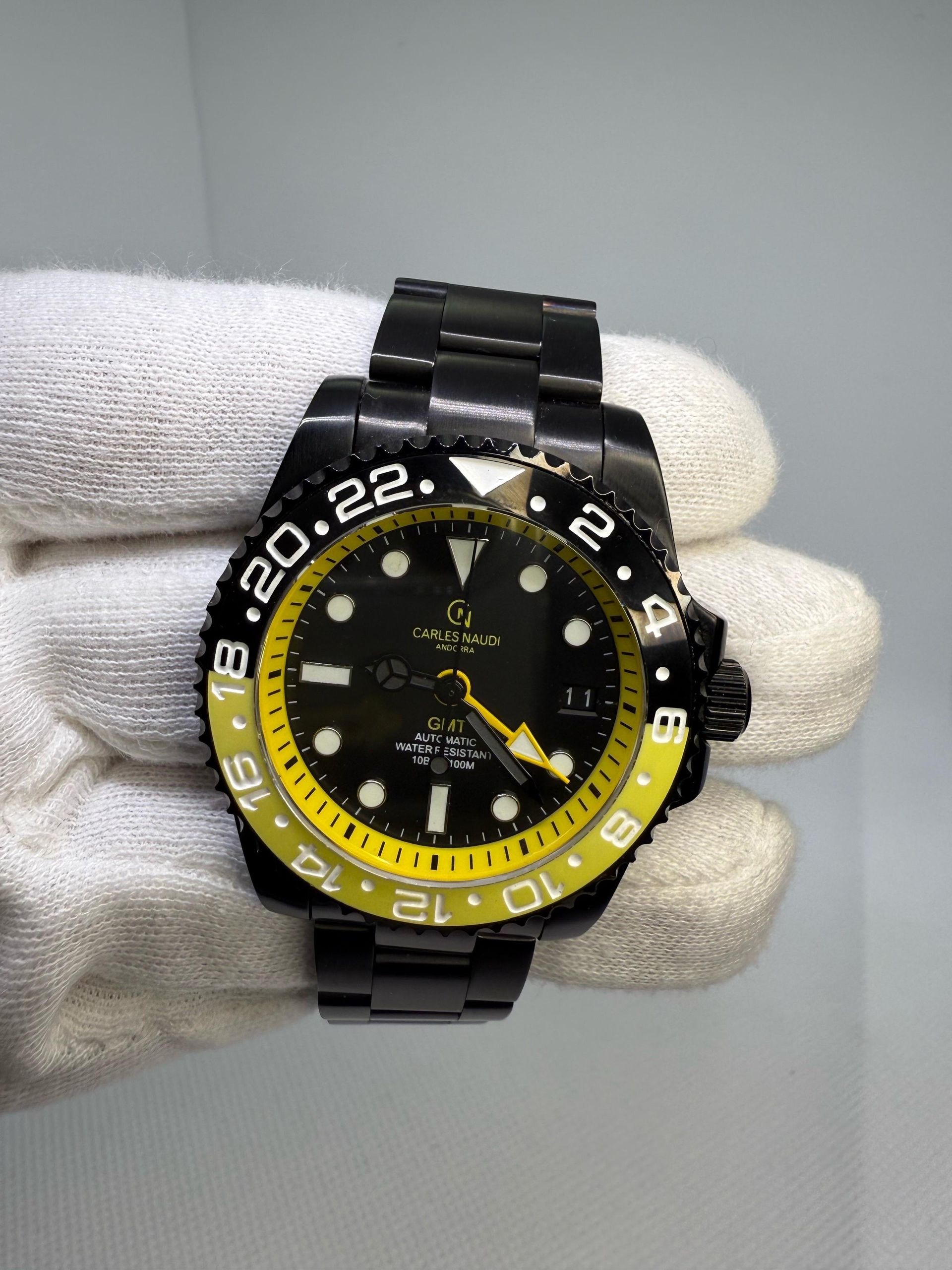 Black & yellow GMT | WatchCrunch