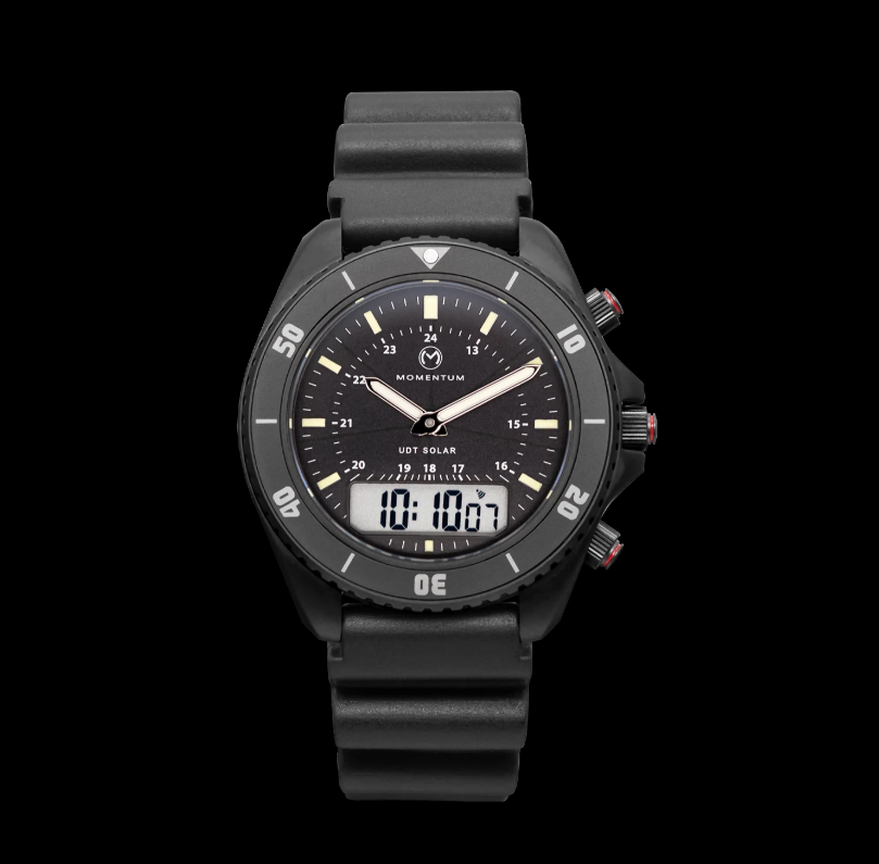 New Momentum UDT Diver - What Does WC Think? | WatchCrunch