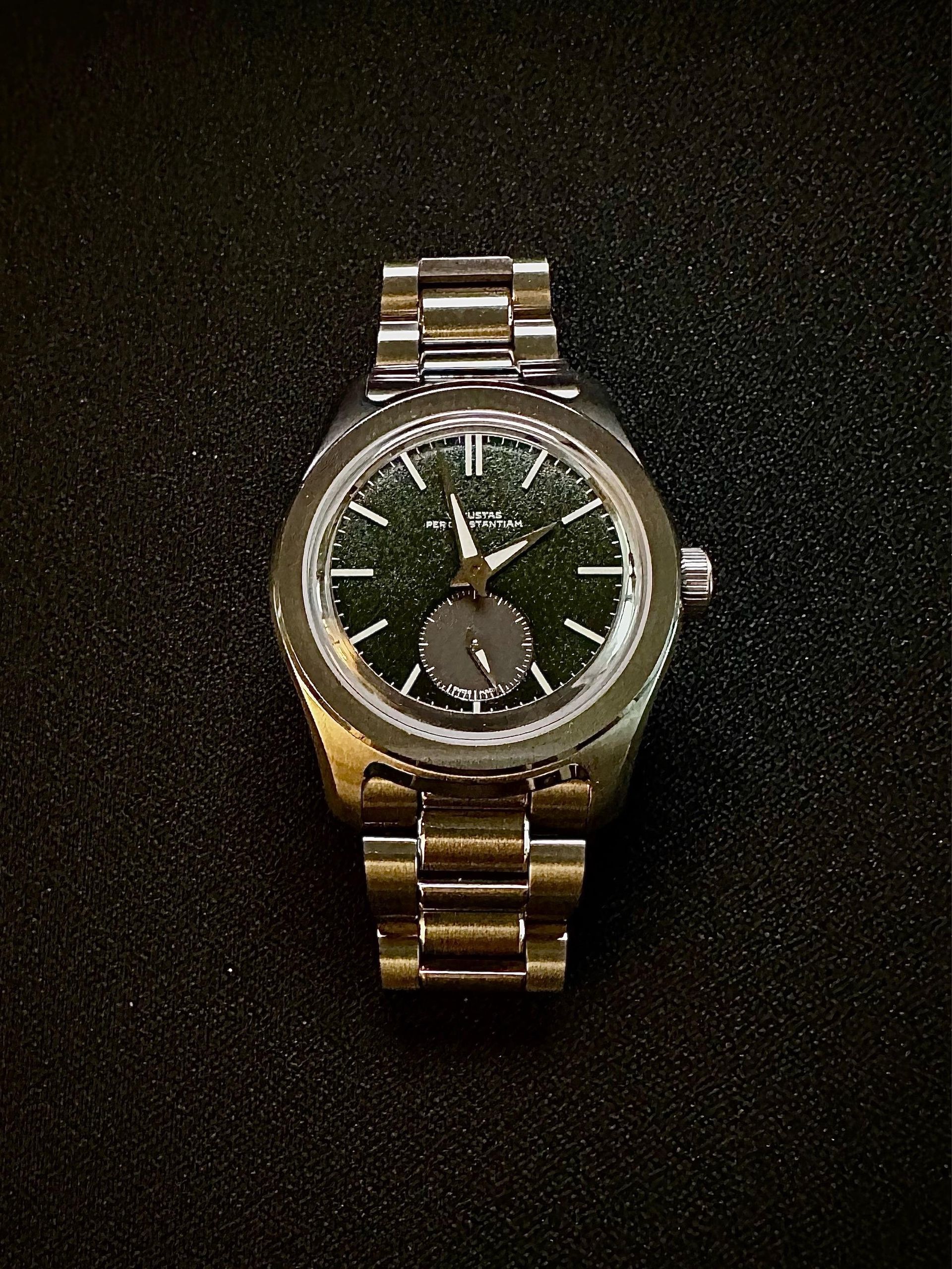 The VPC Type 37HW - Green Forest | WatchCrunch