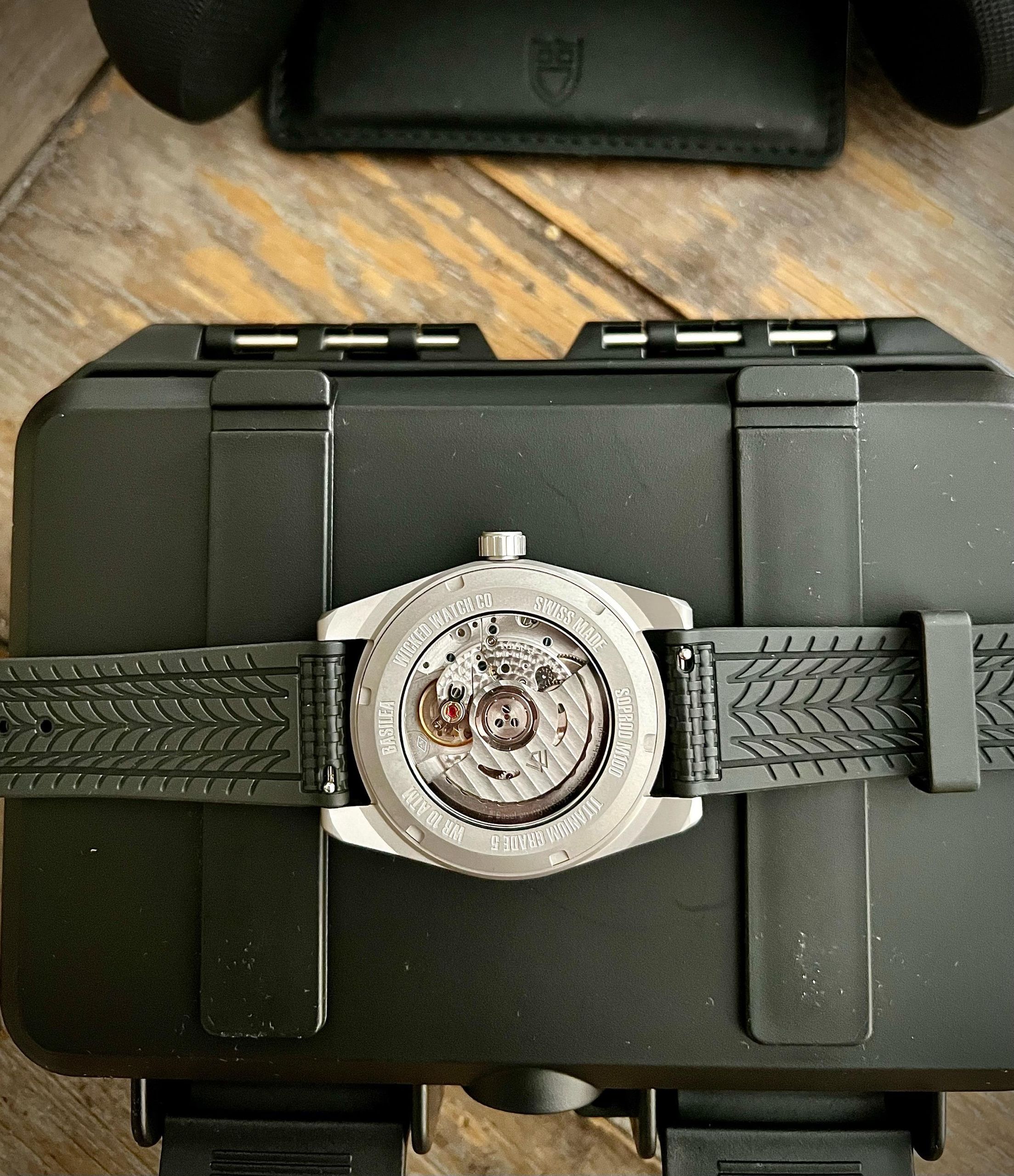 New Watch Day (I’m backkkk) | WatchCrunch