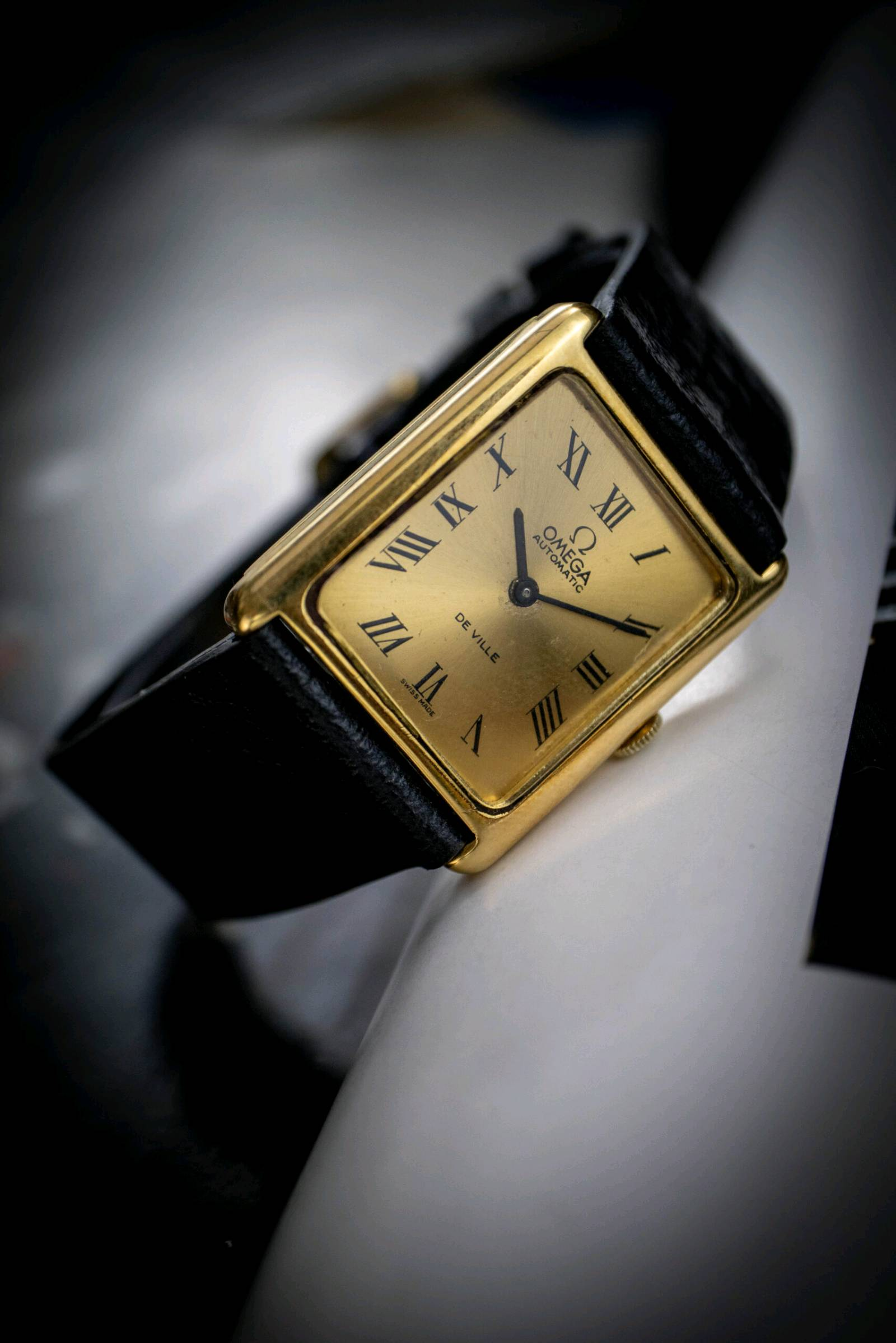 Tank / Rectangular Watch on Skinny Wrists | WatchCrunch