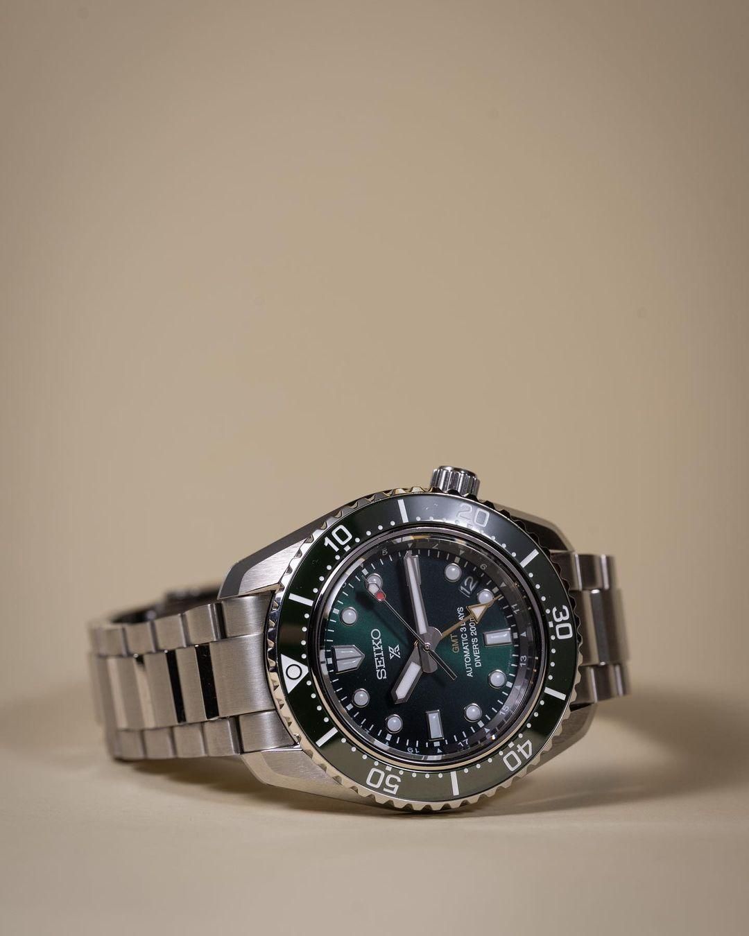 New Automatic Diver GMT from Seiko, introducing the 3 day 6R54 movement ...
