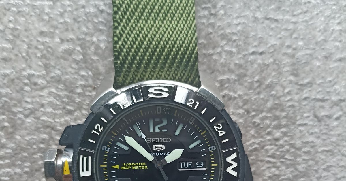 SEIKO 5 Map Meter "The Monster" | WatchCrunch