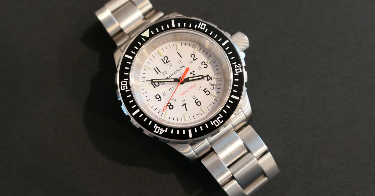 Review – Marathon 41MM TSAR Arctic Edition, Type II – Diver’s Quartz ...