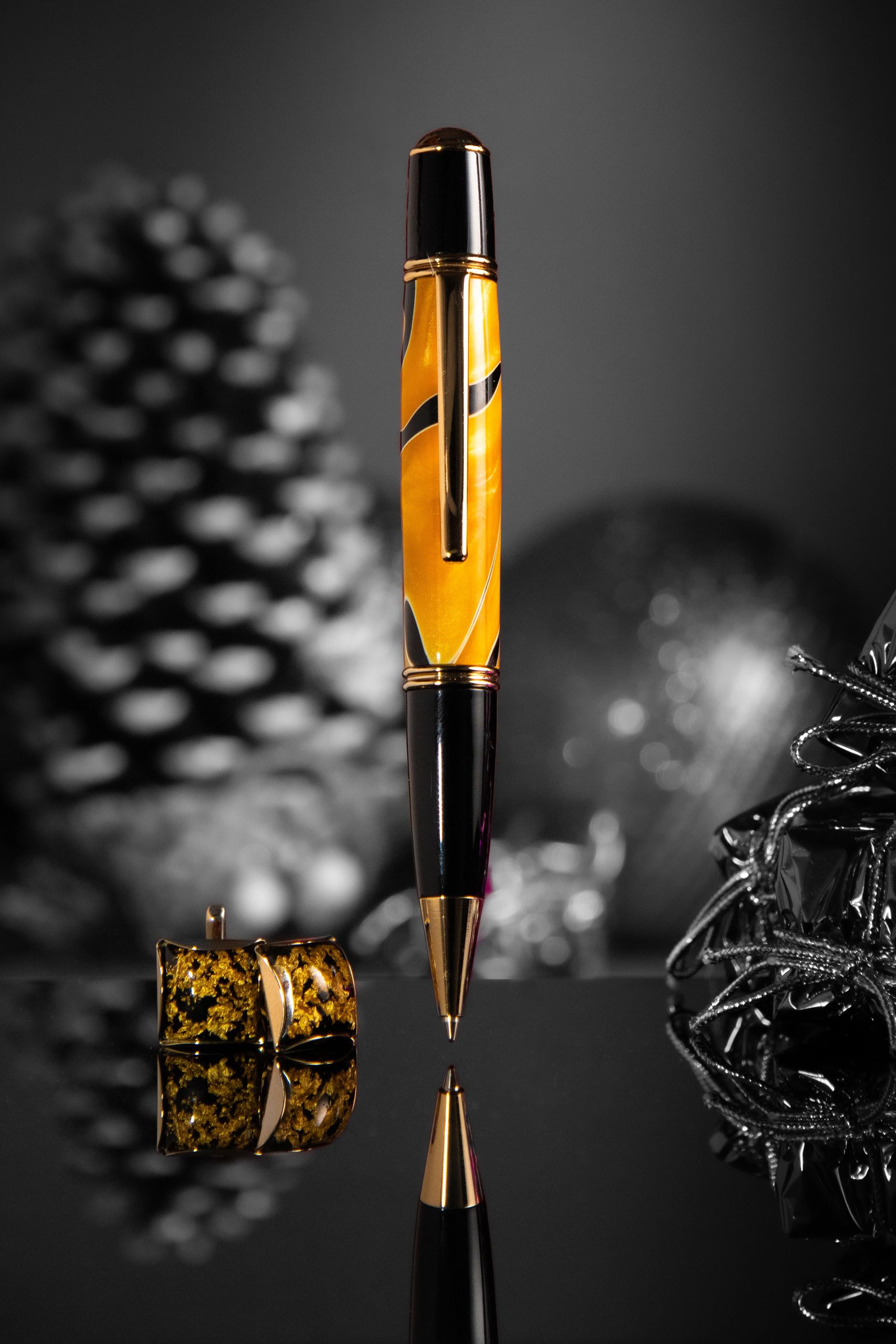 I like custom pens as well | WatchCrunch