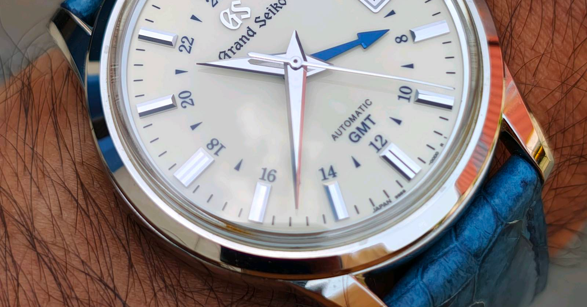 Grand Seiko SBGM221 | WatchCrunch