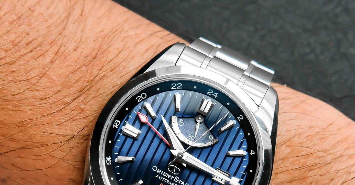 Busy dials! | WatchCrunch