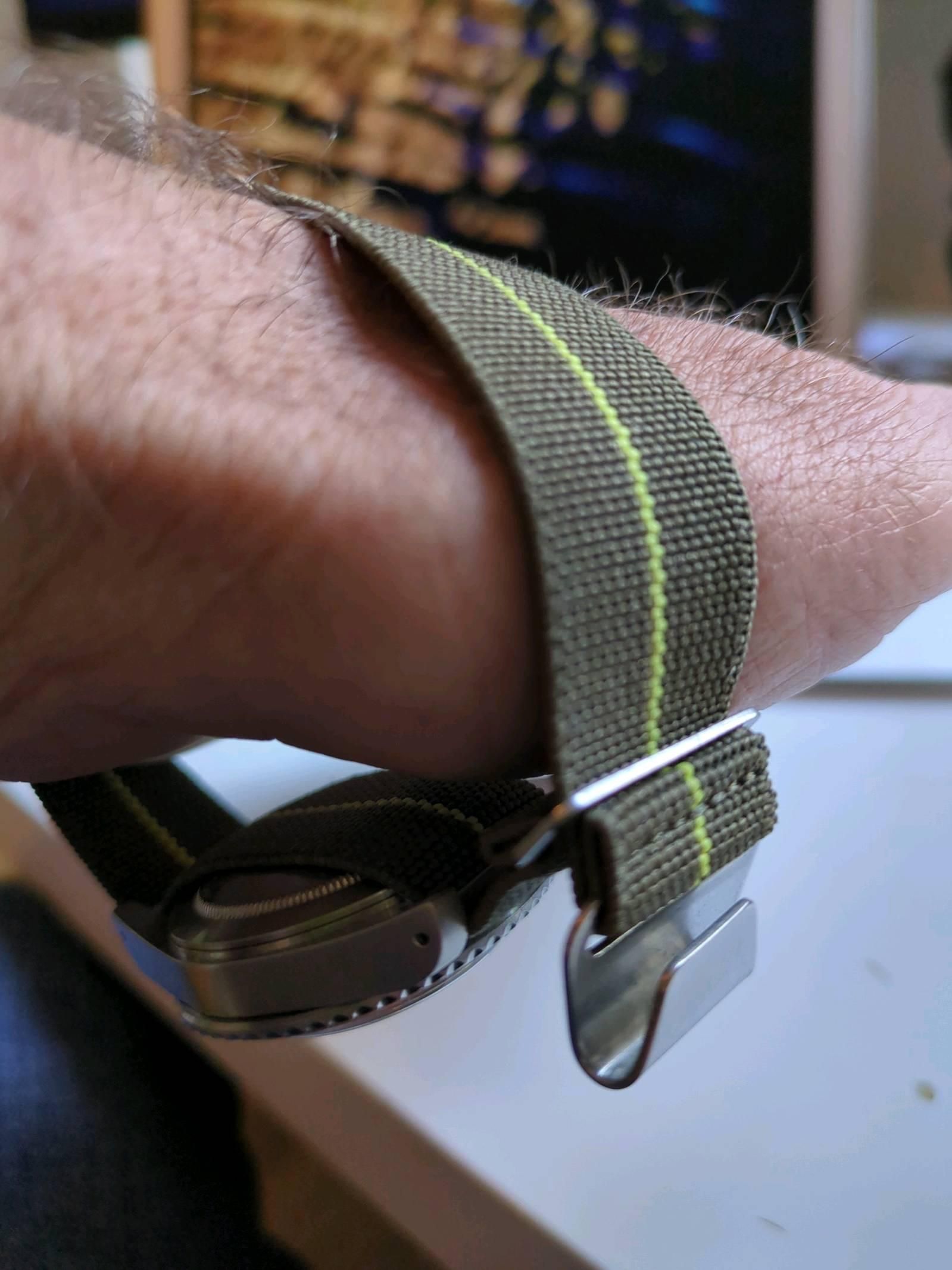 MN straps coming unhooked? | WatchCrunch