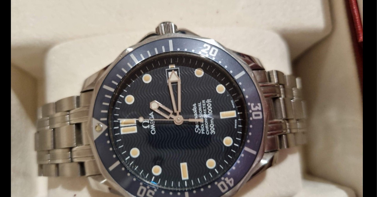 Need help identifying period correct dial and hands on the Omega ...