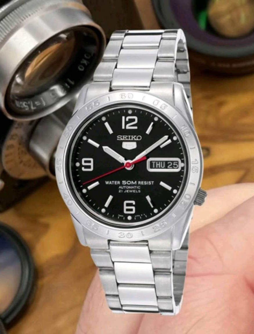Can't seem to locate this Seiko 5 Model...? | WatchCrunch