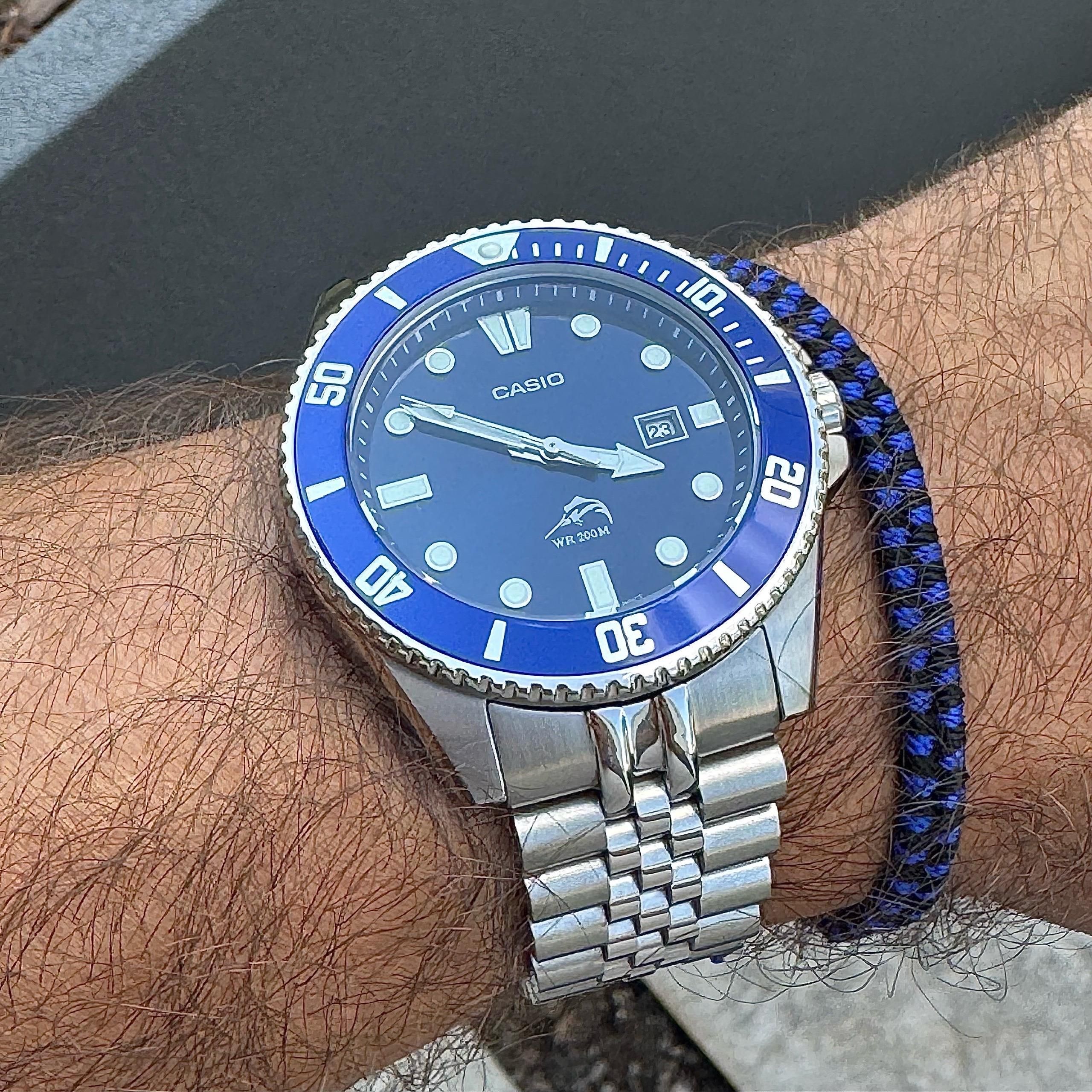 CASIO DURO BLUE | WatchCrunch