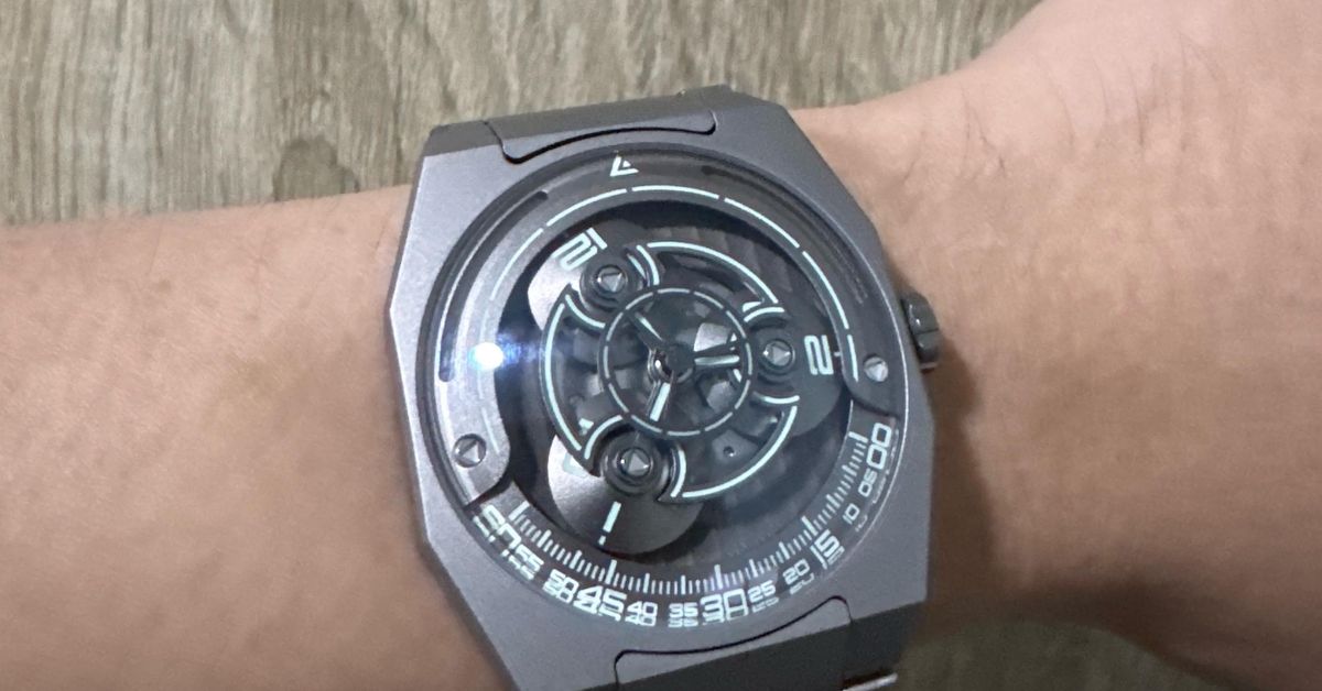 Angles Koi 5 Titan Green | WatchCrunch