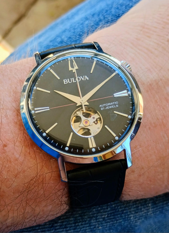 Bulova Aerojet | WatchCrunch
