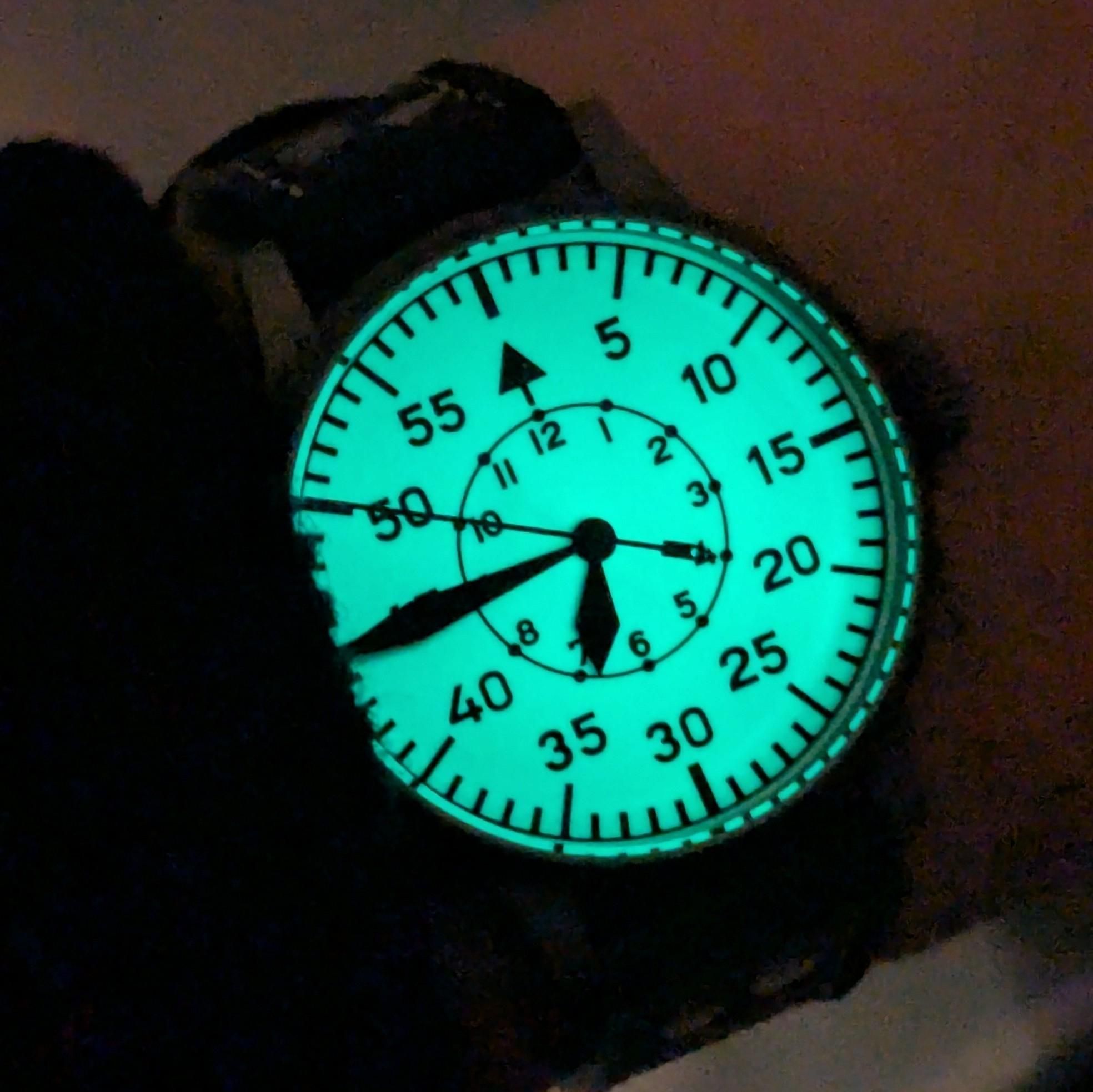 Full lume Flieger | WatchCrunch