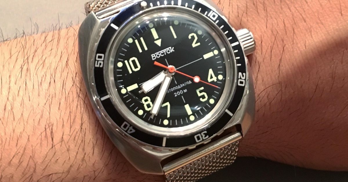 Vostok Amphibia SE | WatchCrunch