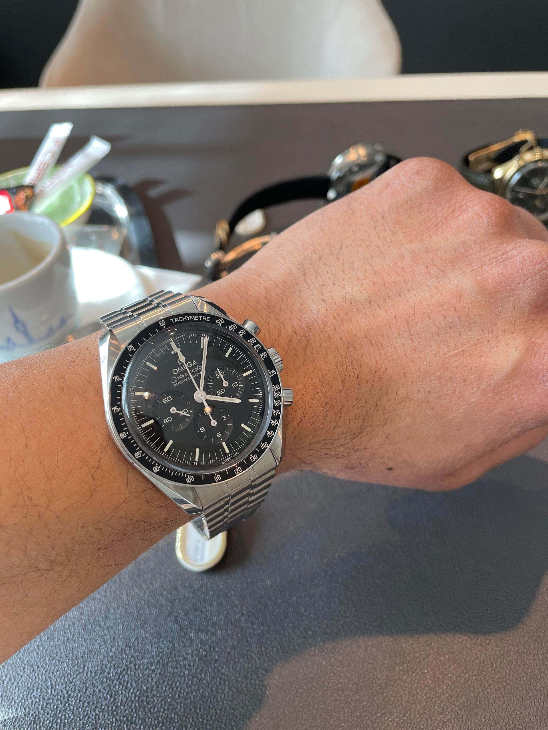 The Speedmaster 3861 looks HUGE on my 6.75 inch / 17 cm wrist | WatchCrunch