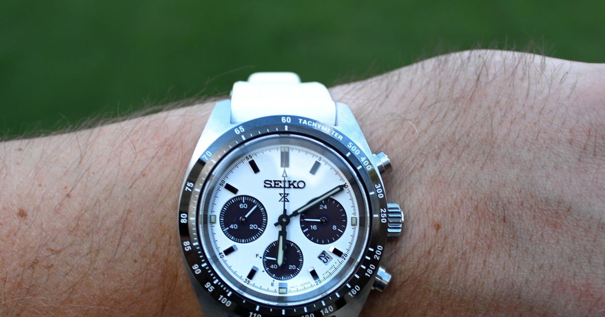 A clean look - Seiko Speedtimer on WIS Polar White! | WatchCrunch