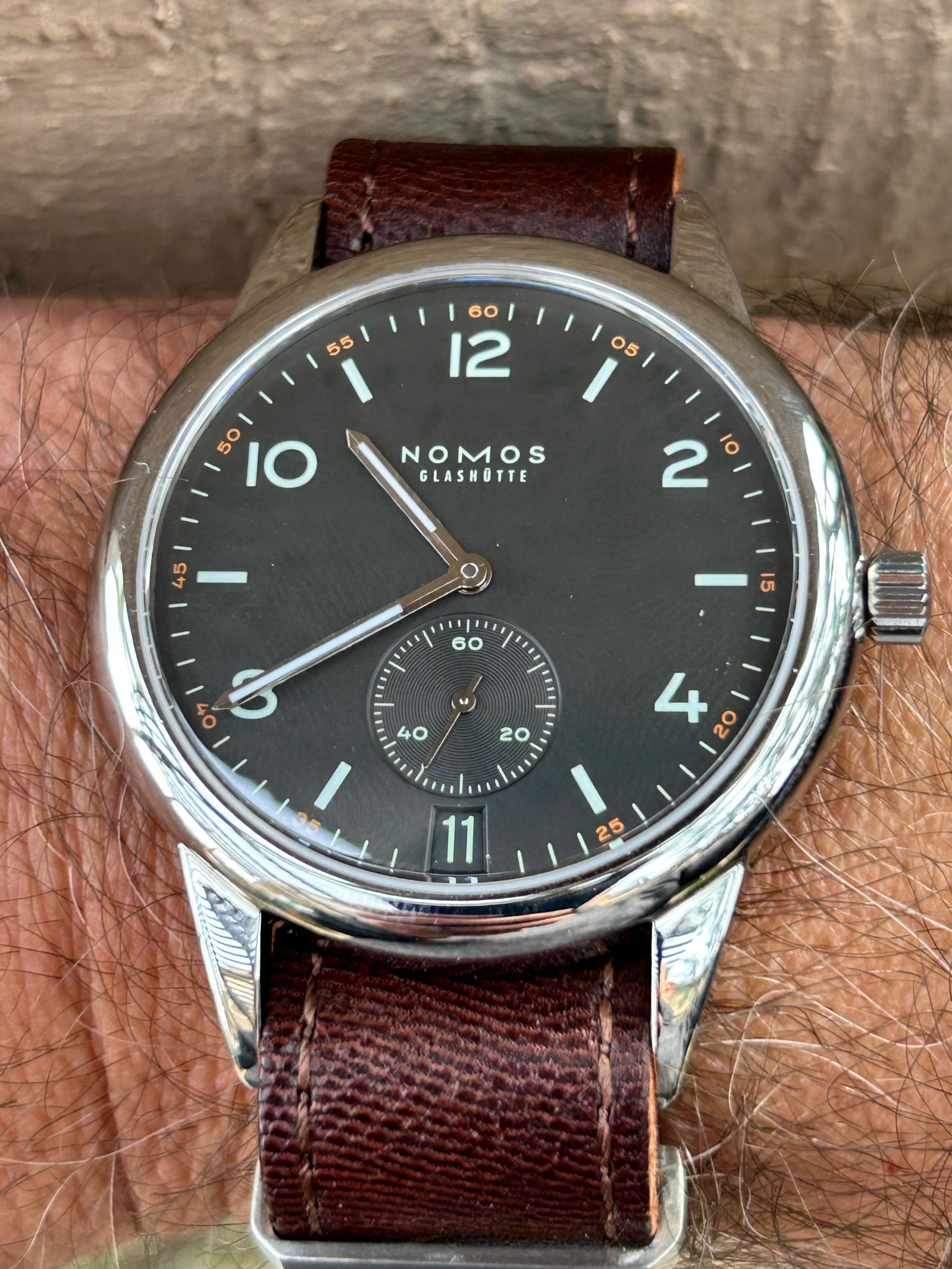 Nomos Club Automatic | WatchCrunch