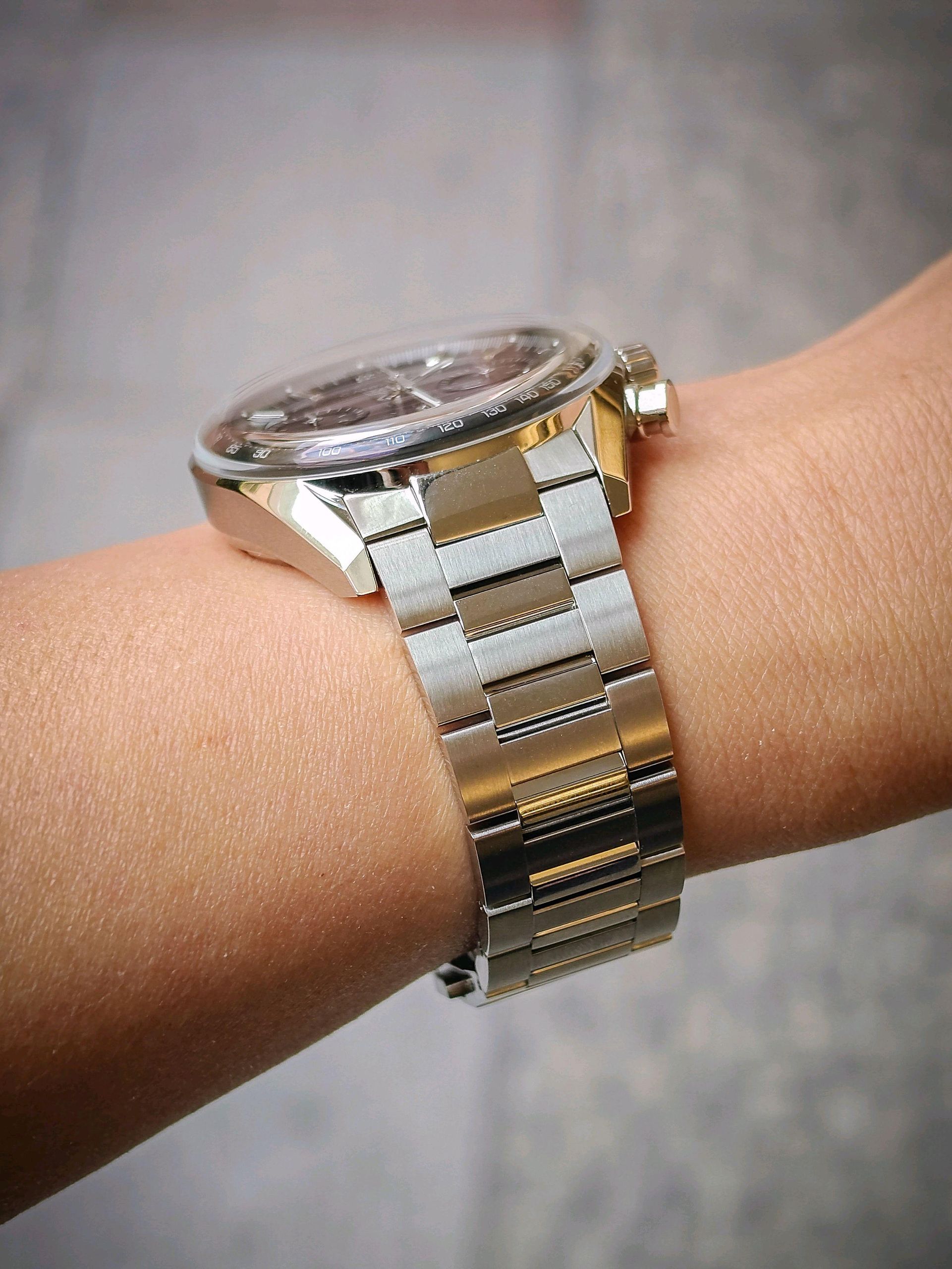 Tag Heuer Carrera Glassbox on the bracelet | WatchCrunch
