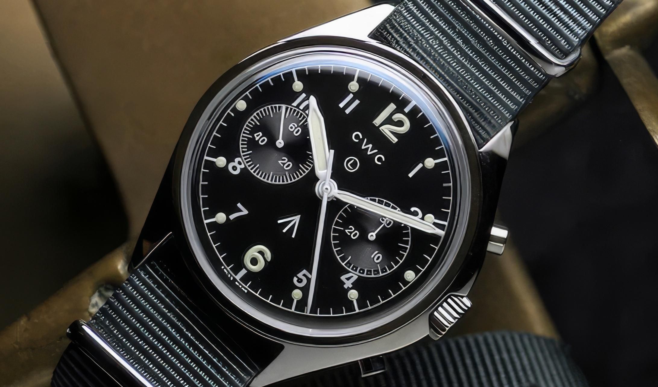 CWC Pilots Chronograph 6BB-WR Review | WatchCrunch