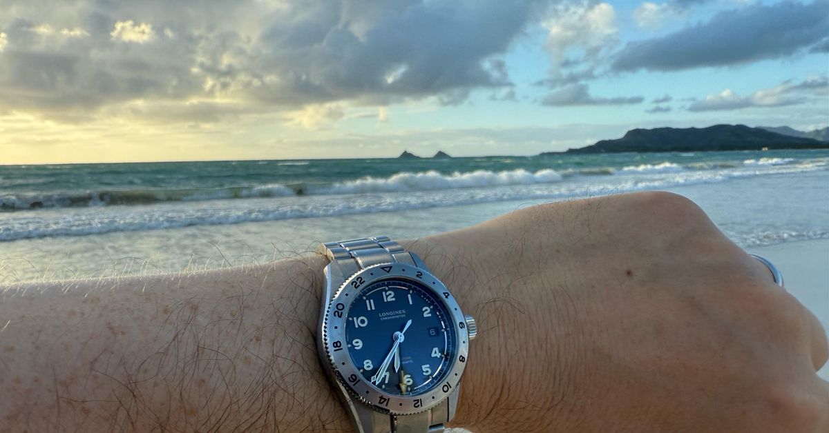 Zulu Time + Beach Walk | WatchCrunch